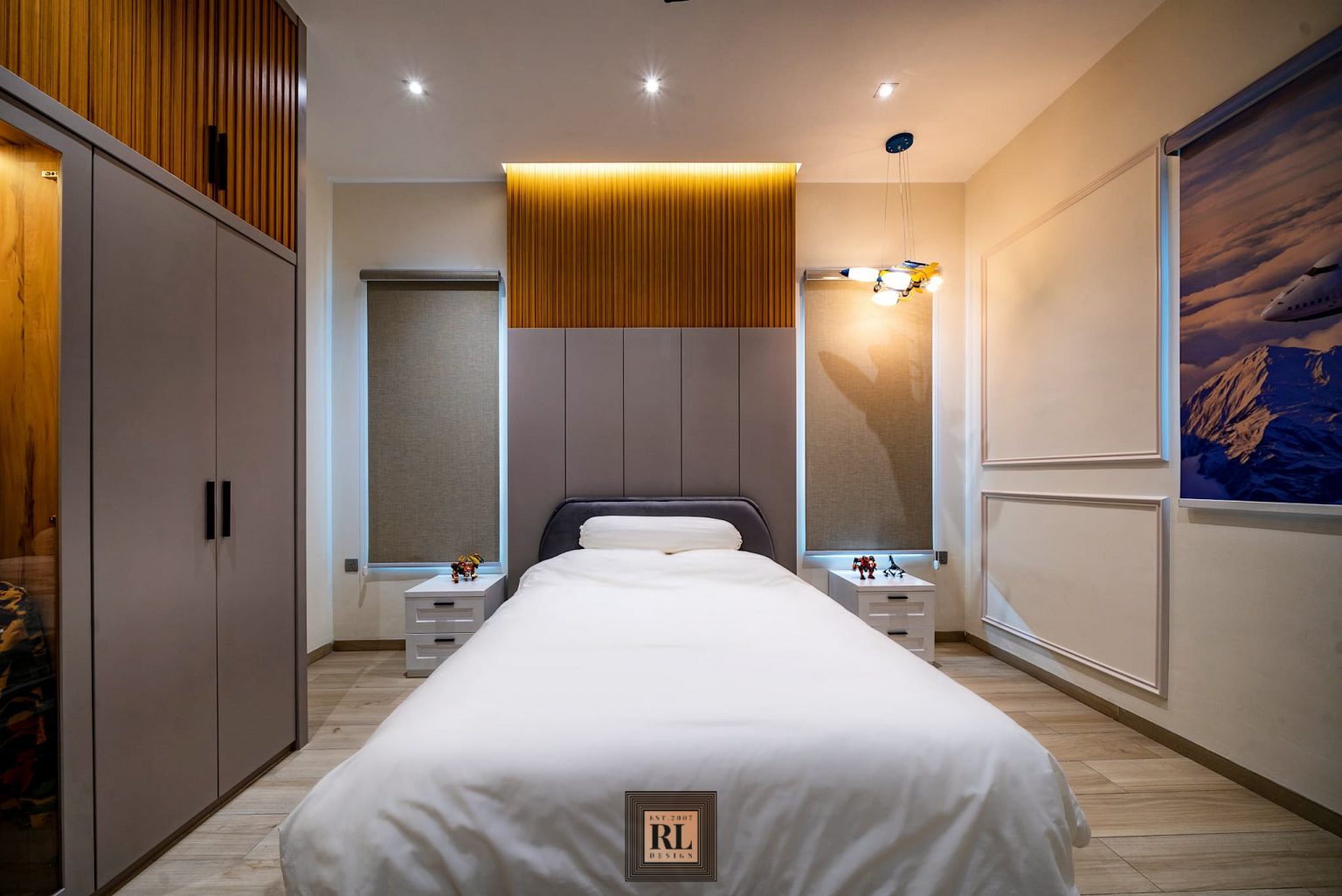 ONE MERU - RED LAND DESIGN®