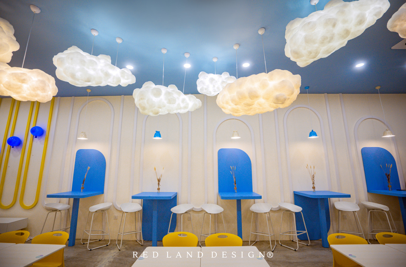 CAFE DESIGN WITH YOUNG & FUN COLORS COMBO - RED LAND DESIGN®