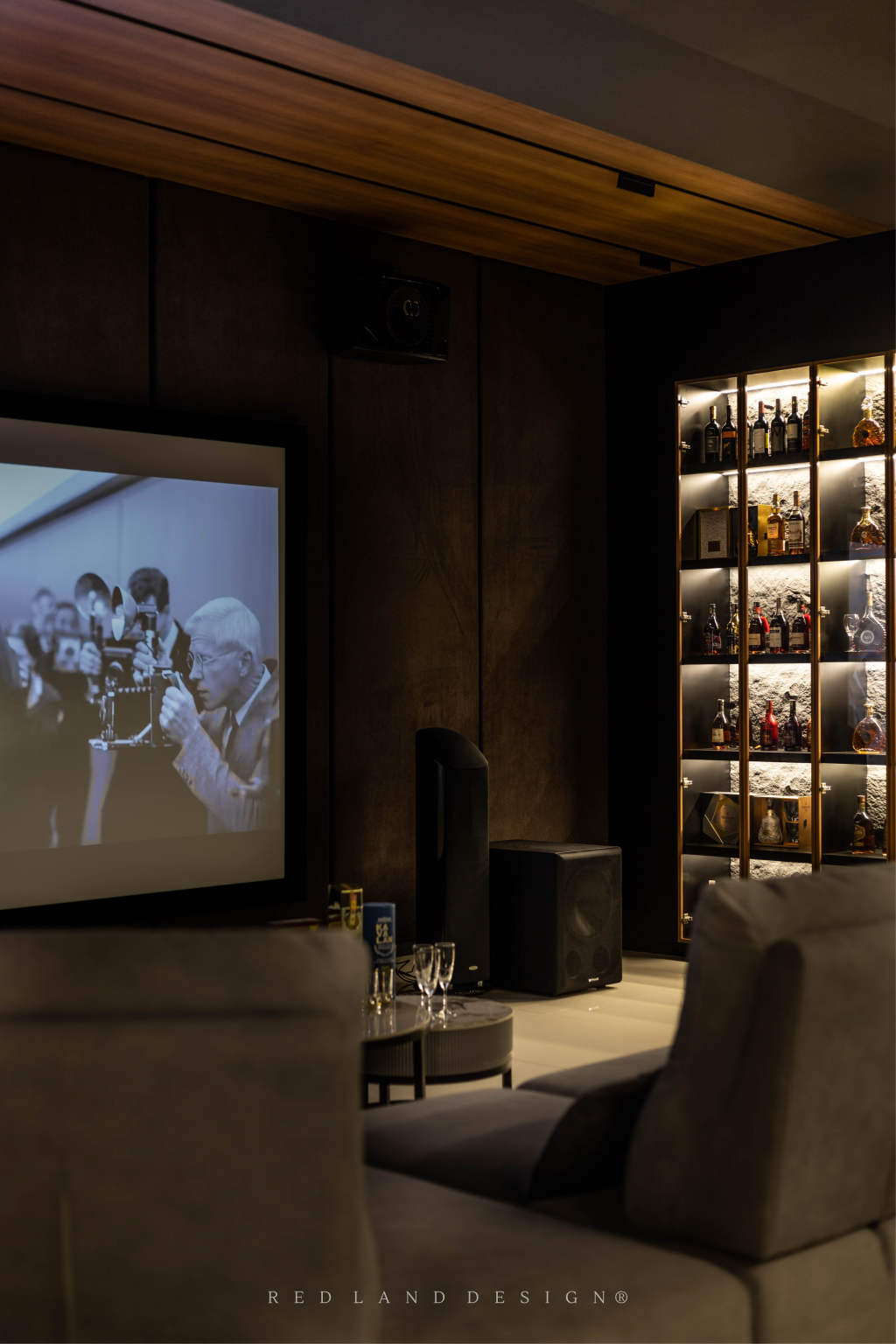 LUXURY ENTERTAINMENT ROOM IN ONE MERU - RED LAND DESIGN®